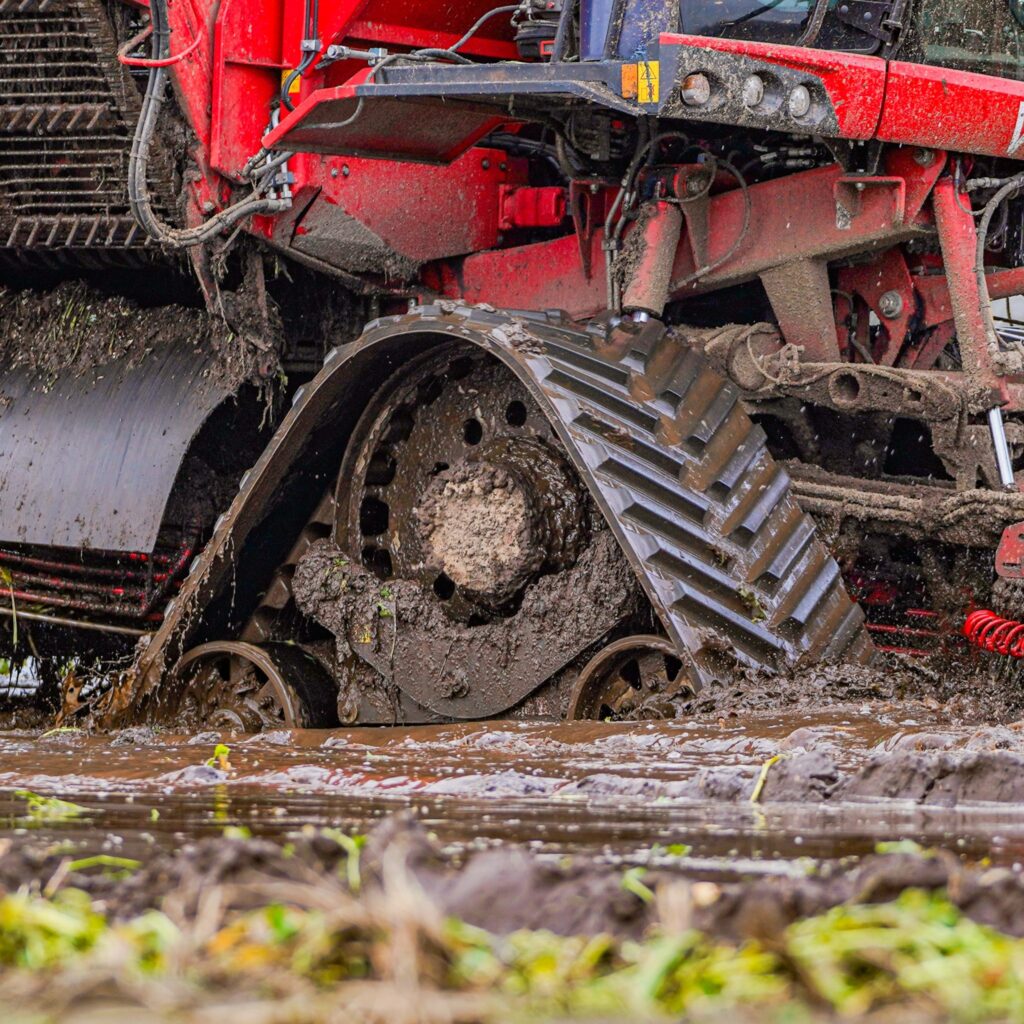 FRICTION vs POSITIVE DRIVE AG Track Systems | AGTrackTalk