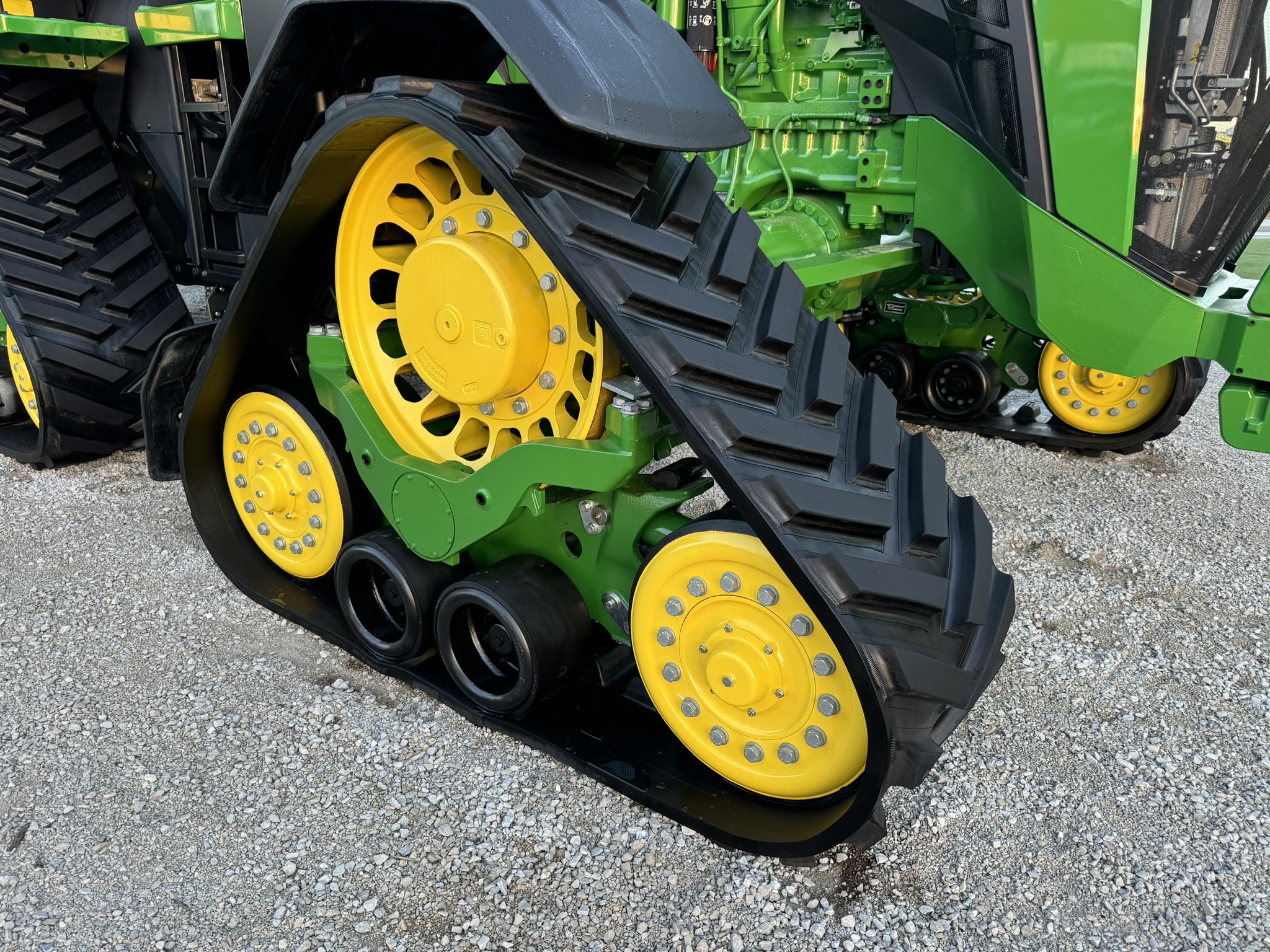 WHEN SHOULD AG TRACK UNDERCARRIAGE COMPONENTS BE REPLACED? | AGTrackTalk